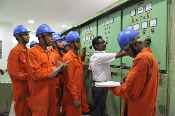 How to Join Merchant Navy after Graduation - Merchant Navy Decoded