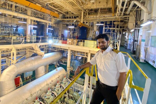 How to Become a Chief Engineer - Merchant Navy Decoded