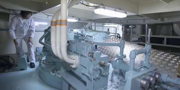 Second Engineer Duties in the Merchant Navy - Merchant Navy Decoded