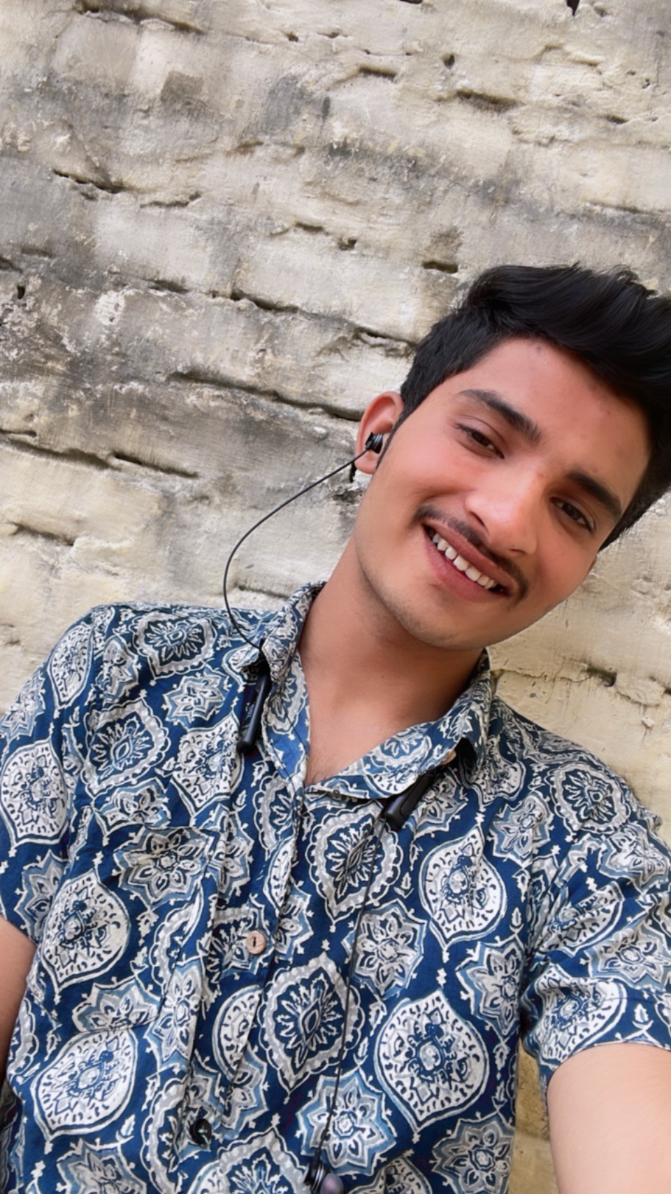 Should I Join Merchant Navy? - 7 Reasons why