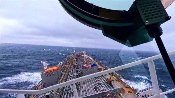 What is Ballasting and De-ballasting? |A Complete Guide|